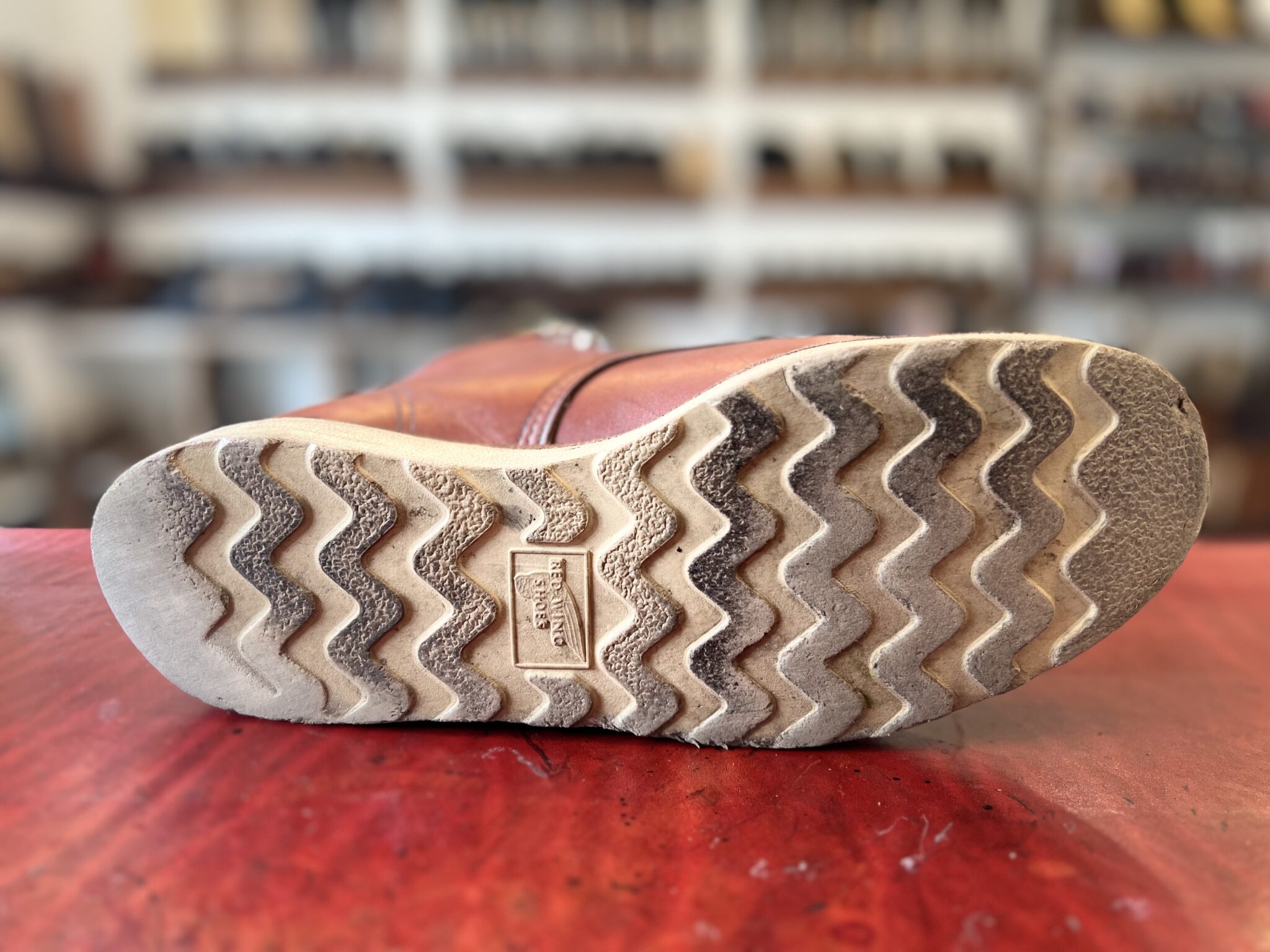 RED WING 8875 【ｿｰﾙｶｽﾀﾑ】 shoes repair 小金井市 - オールソール,靴修理,バッグ修理｜AMOLIR（アモ ...